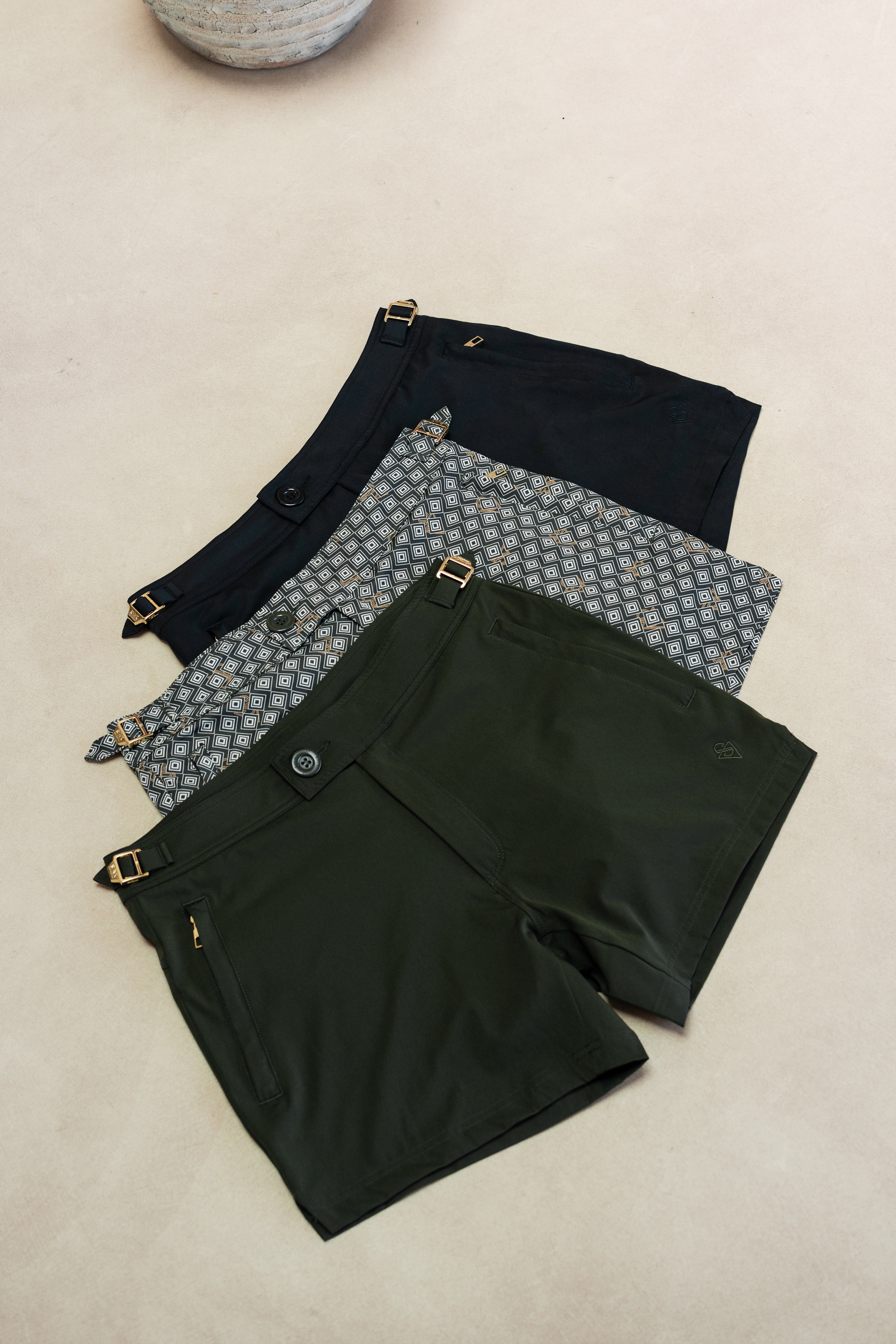Pinnacle Tailored Black Meridian Swim Shorts – Sink Swimwear